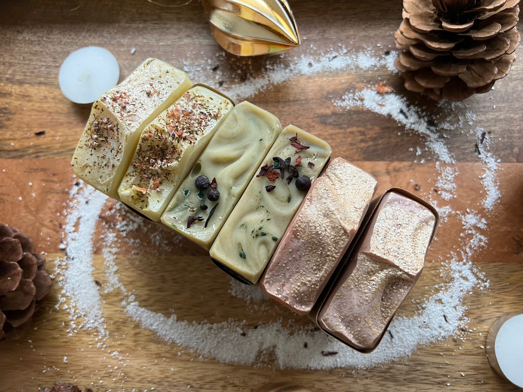 Christmas Soap Gift Pack • Natural Handmade Soap • 6 Bars – Hex and ...