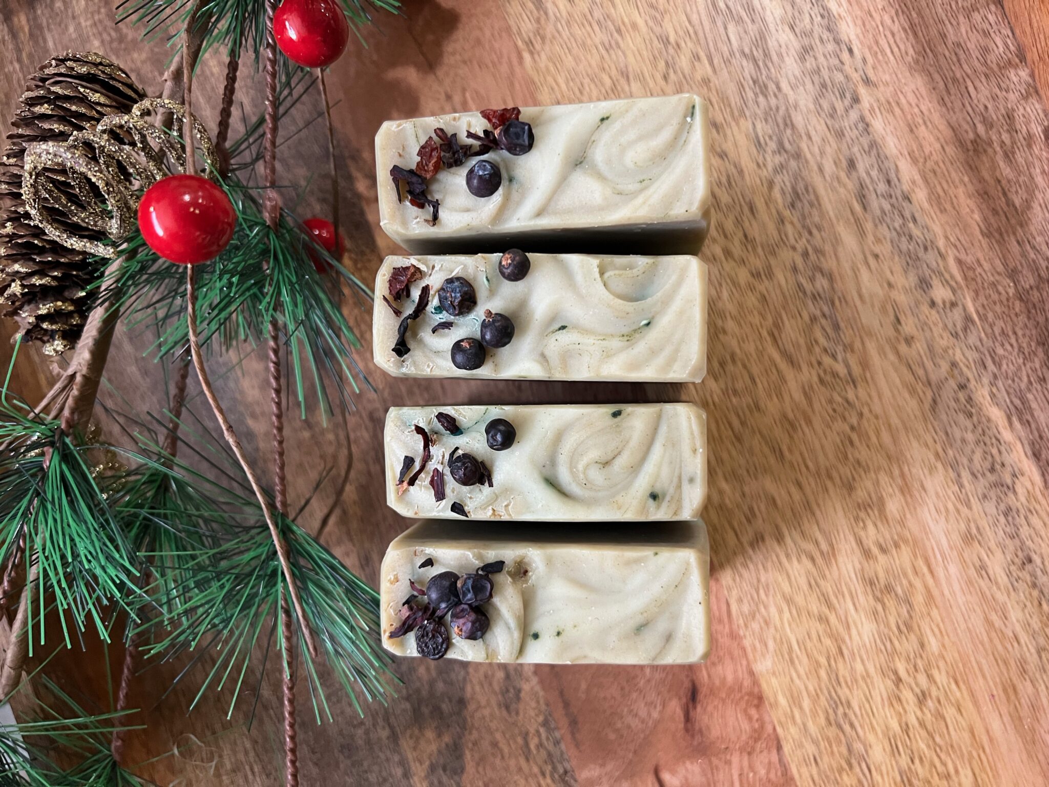 Christmas Soap Gift Pack • Natural Handmade Soap • 6 Bars – Hex and ...